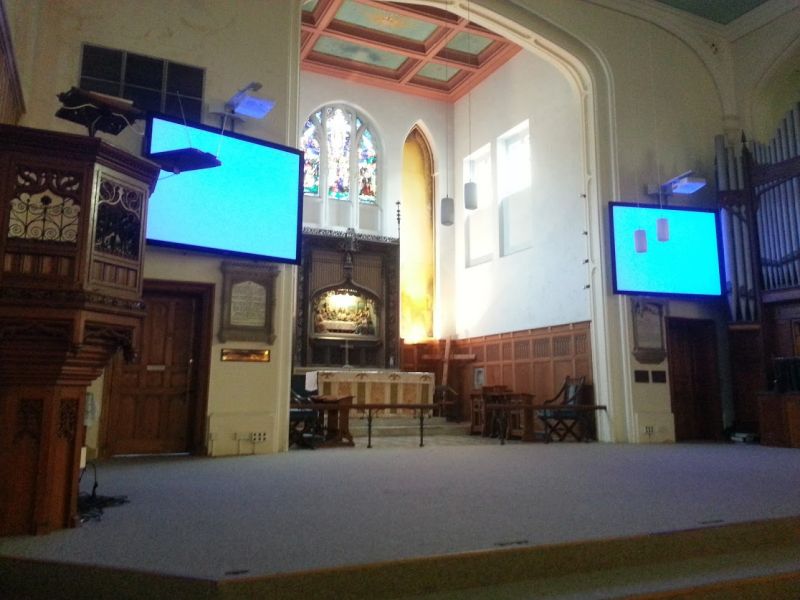 THE PRIEST, THE PEOPLE, AND THE DISCIPLINE OF ATTENTION AT MASS. (An ...